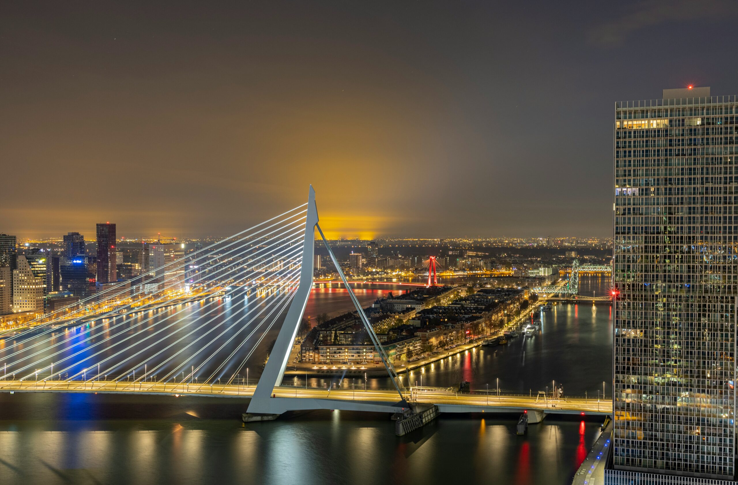 Best Sports Bars in Rotterdam: Where to Watch the Game - Soccer Trippers
