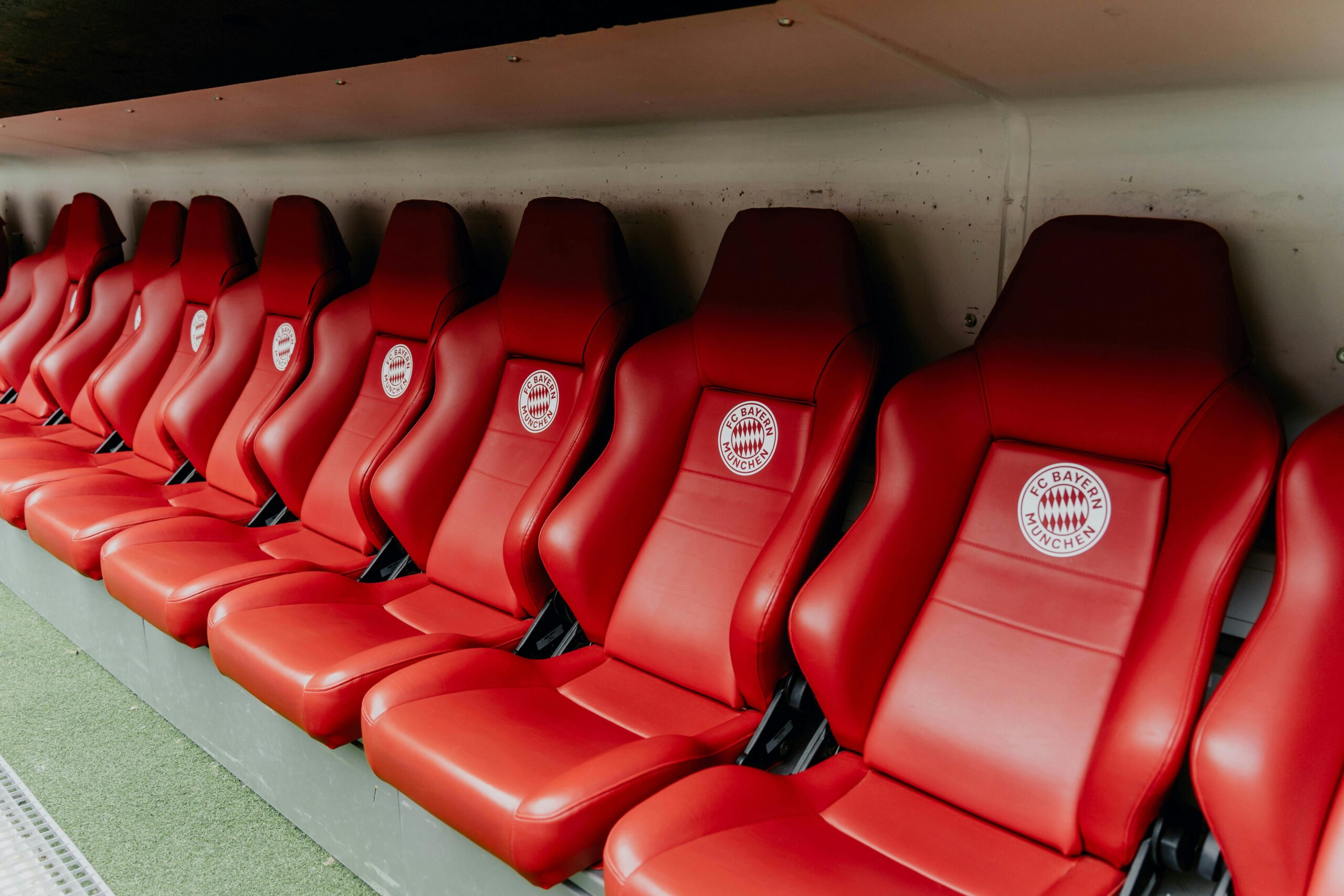 Behind the Scenes at FC Bayern Munich: A Tour of the Club's History ...